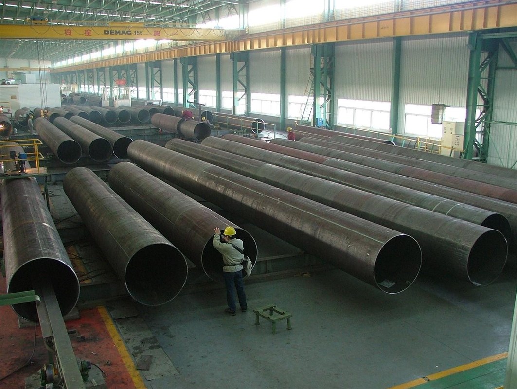 Q235 ERW Steel Pipe Welding Round Grade OD Size 219mm - 820mm Straight ...