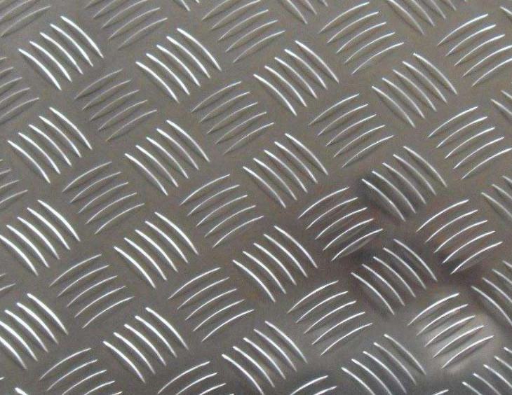 Easy Processing Aluminum Tread Plate , Coil 5 Bar Chequered Embossed ...